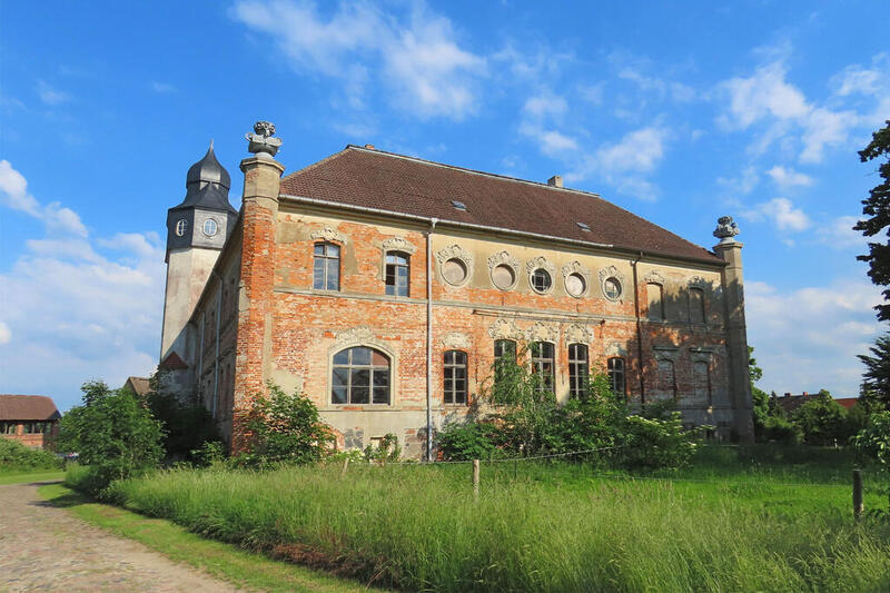 Guts- & Herrenhäuser / Gutshäuser - A / Auerose